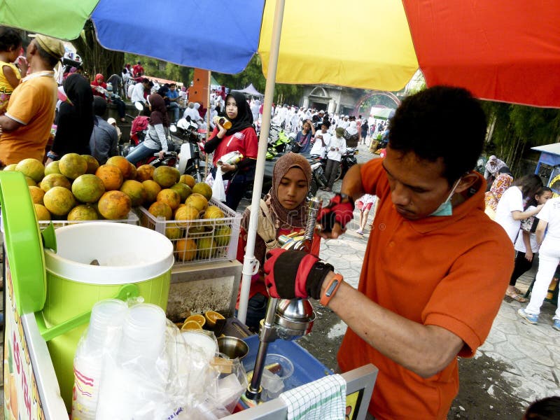 Orange juice editorial photography. Image of city, central - 76403367