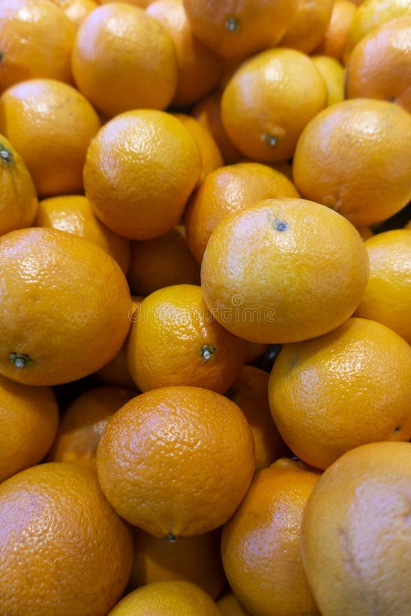 Oranges Fruit on Market Stall Stock Image - Image of harvest ...