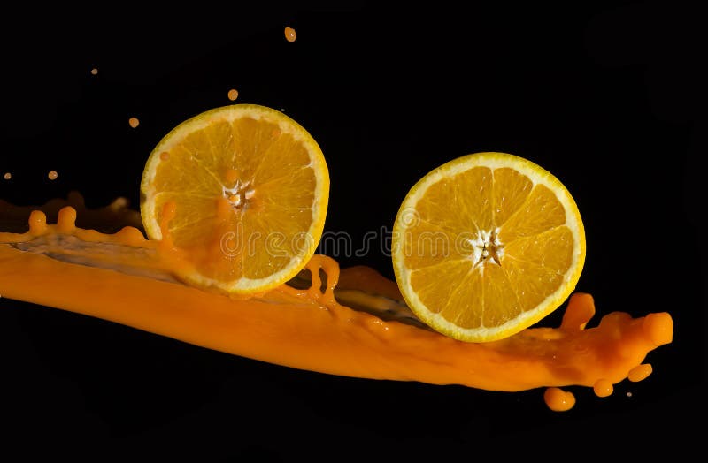 319 Oranges Orange Juice Splash Black Background Stock Photos - Free ...