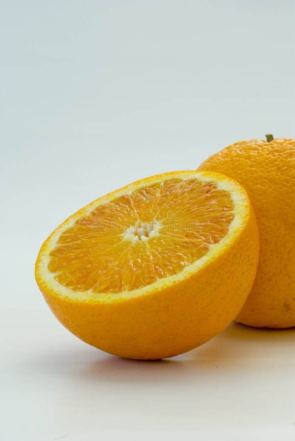 Oranje vers fruit stock afbeelding. Image of sinaasappel - 4750469