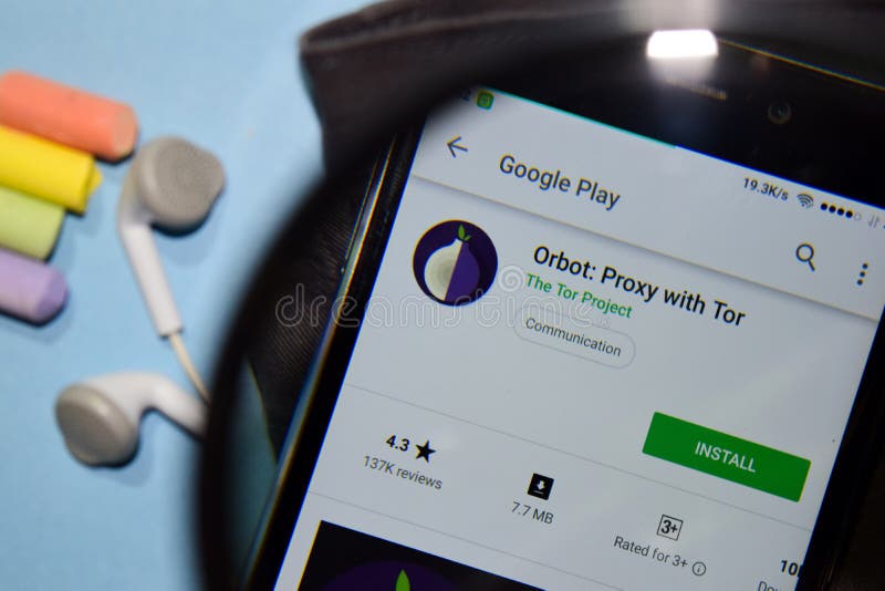 Orbot: Proxy with Tor Dev App with Magnifying on Smartphone Screen ...