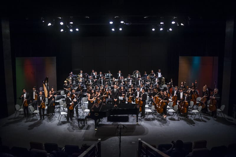 64,105 Orchestre Photos libres de droits et gratuites de Dreamstime