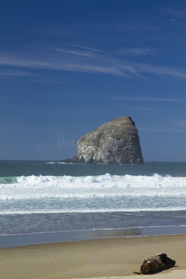 Oregon Coast Haystack Rock & Beach Stock Image - Image of scenic ...