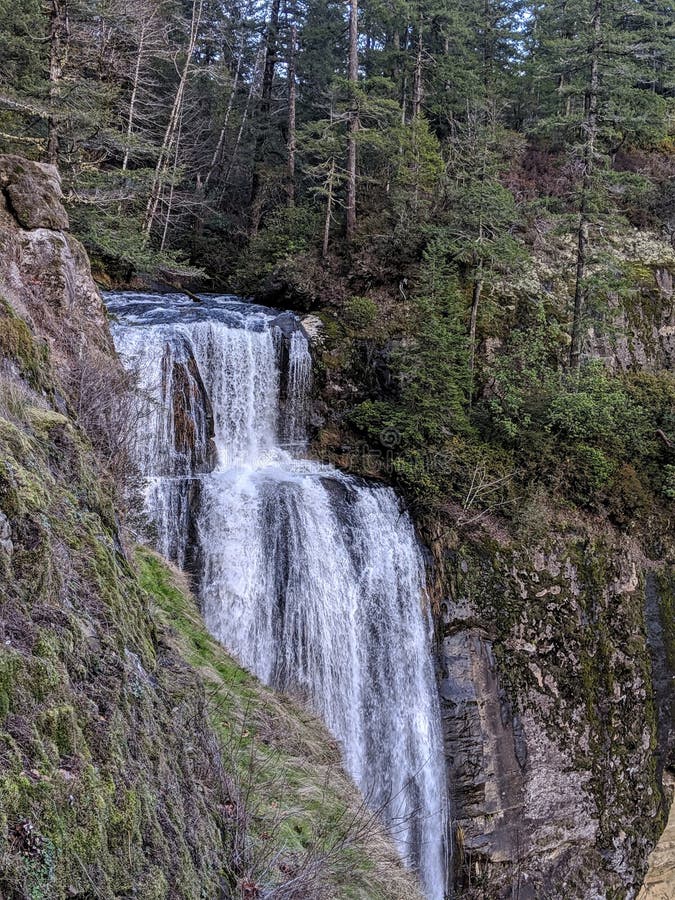 Gold and silver falls stock image. Image of hike, coast - 135667275