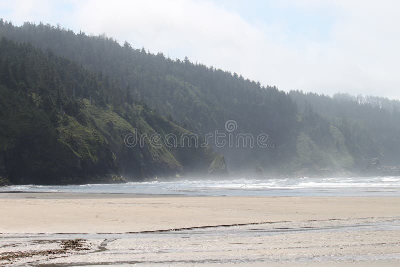 Oregon coast stock image. Image of ocean, cliffs, oregon - 100262243