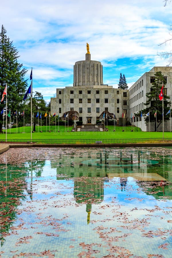 Oregon State Capitol Building Stock Image - Image of salem, america ...