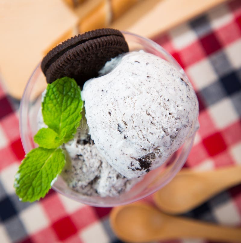 Oreo ice cream stock photo. Image of homemade, cold - 123556432