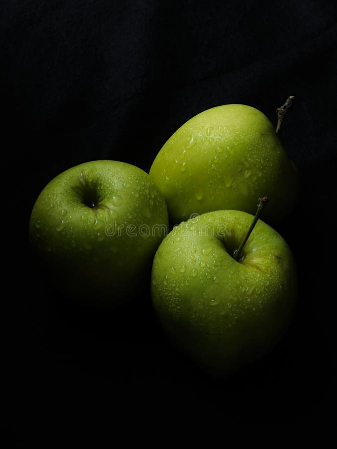 Organic Apples - Fresh Fruits Wallpaper Stock Image - Image of tree ...