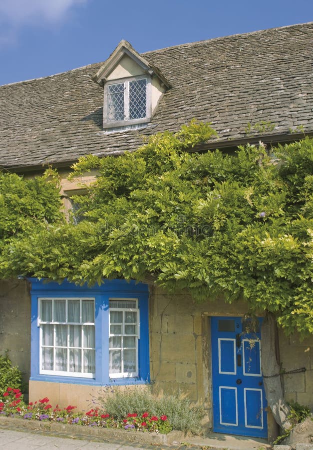 Cottage stock image. Image of door, beautiful, idyllic - 15704285