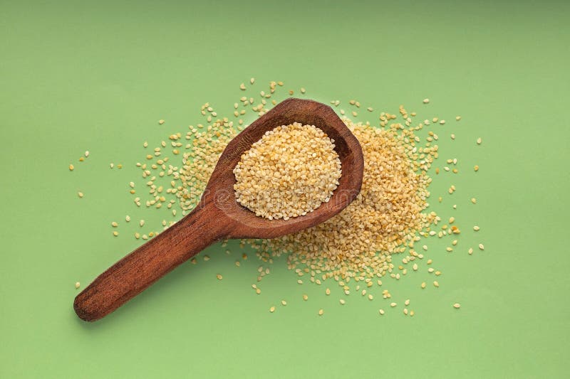 Organic Dried Sesame Seeds in Spoon - Sesamum Indicum Stock Photo ...