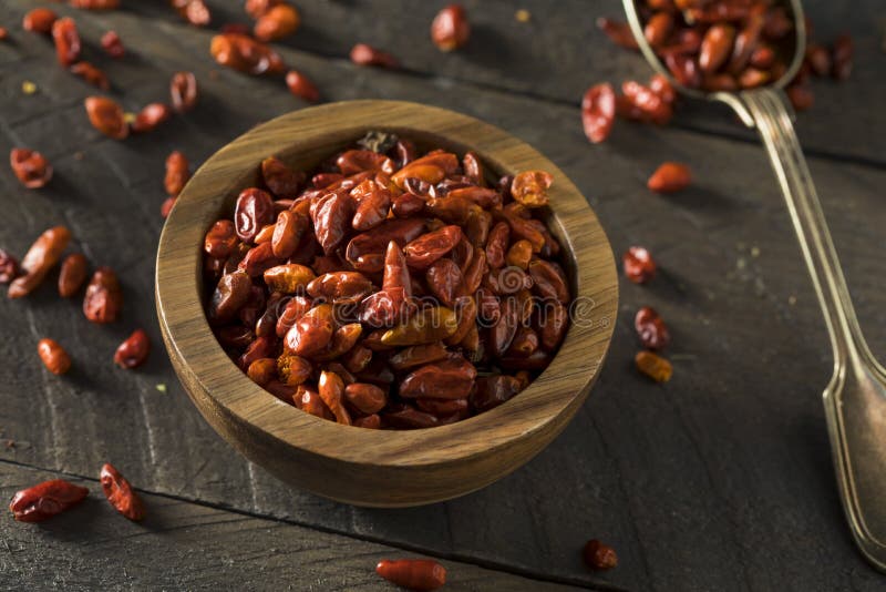 Pequin chili peppers stock photo. Image of growing, pequin - 88266516