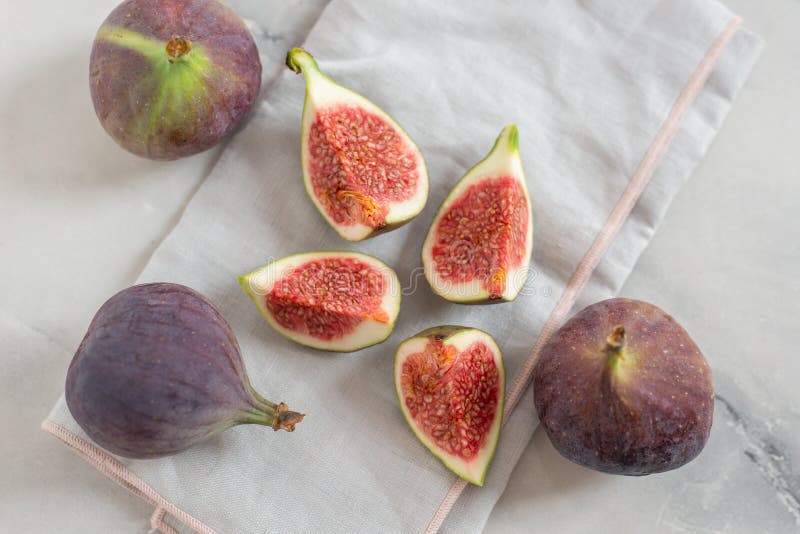 Organic figs on a table stock image. Image of fresh - 128029339