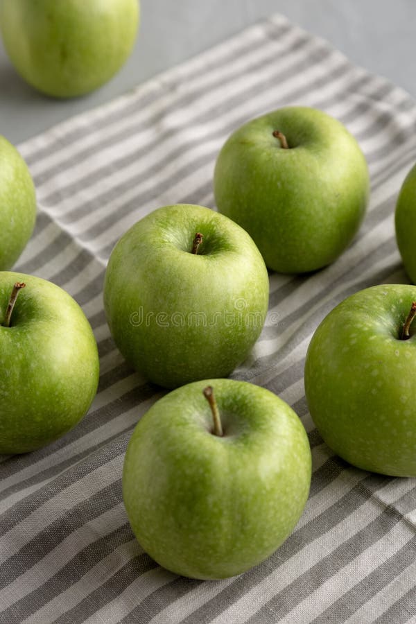 Organic Green Granny Smith Apples, Side View Stock Photo - Image of ...