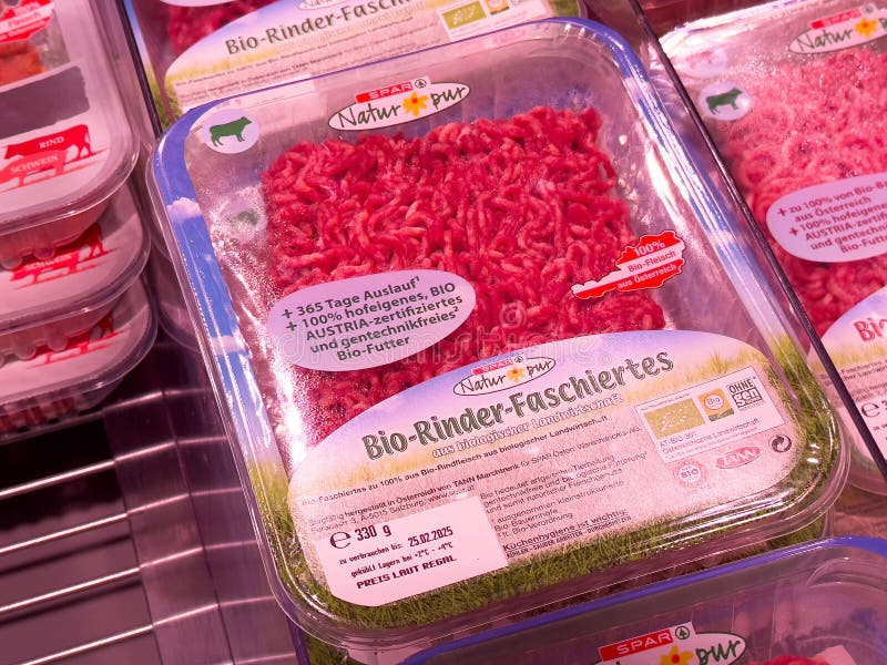 Organic Ground Beef in Eco-friendly Packaging with German Labeling ...