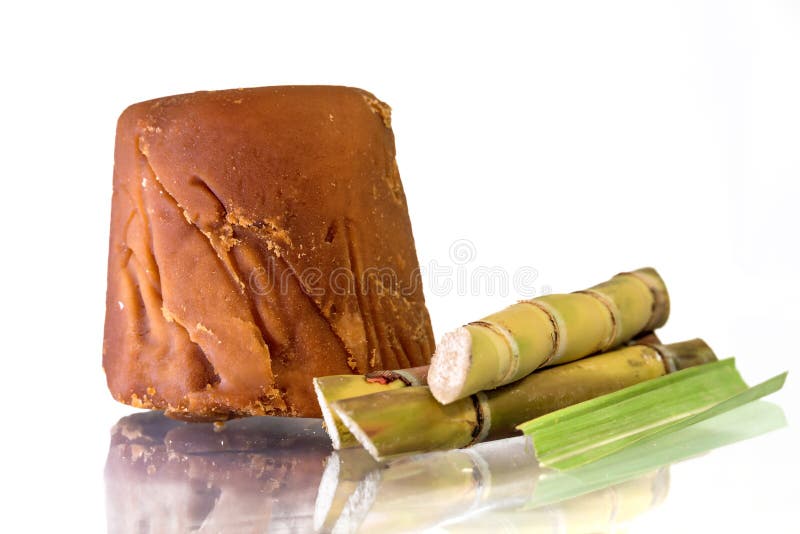 Organic Gur or Jaggery Powder and Cubes, Jaggery is Used As an ...