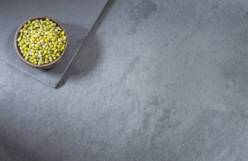 Organic Mung Beans - Vigna Radiata Stock Image - Image of food, growth ...