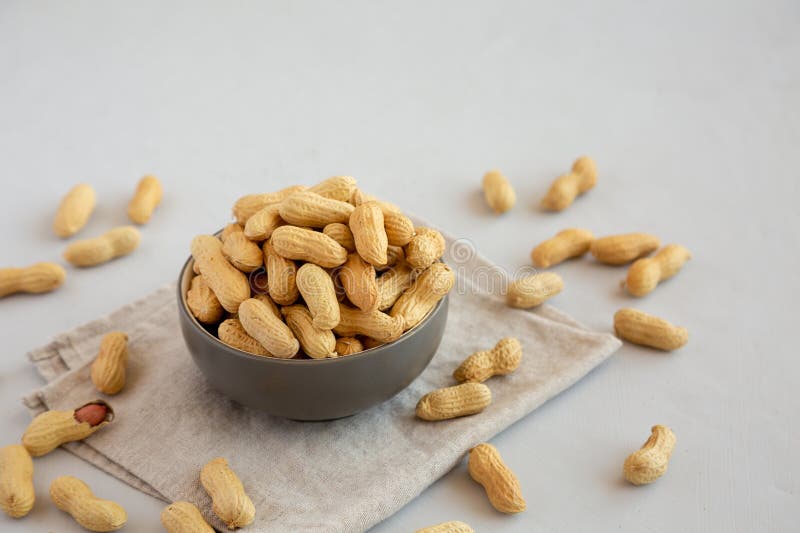 Organic Raw Peanuts Bowl Side View Copy Space Stock Photos - Free ...
