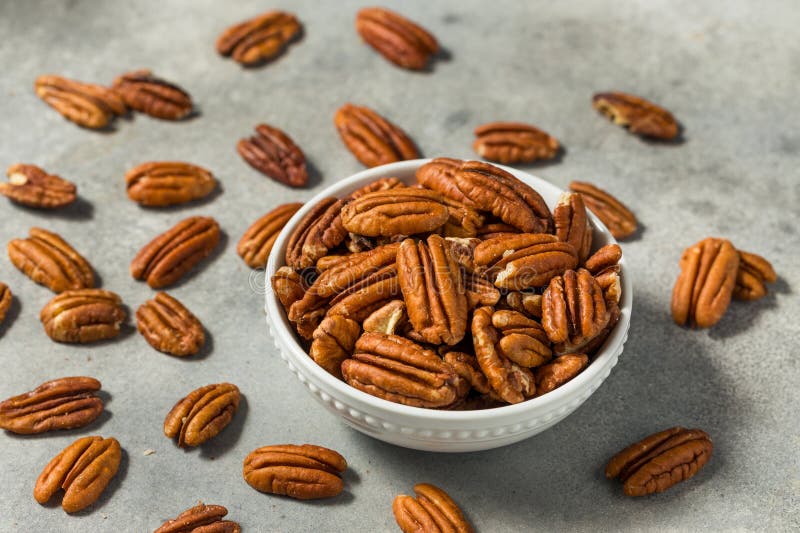 Organic Raw Whole Pecan Nuts Stock Image - Image of delicious, vitamin ...