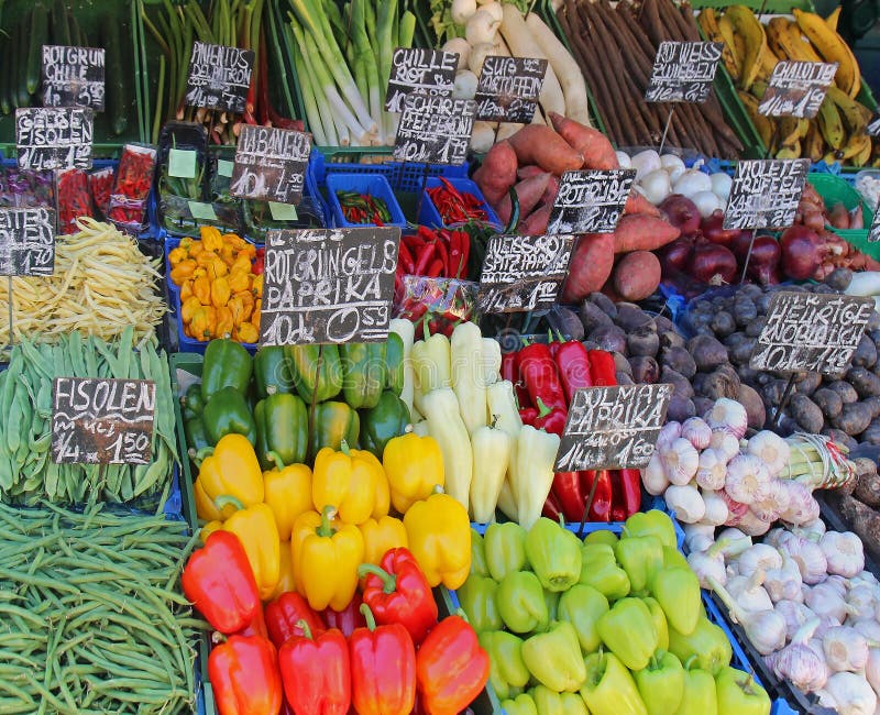 Organic Vegetables Market Stall Stock Image - Image of pile, vegetables ...