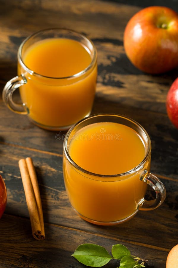 Organic Warm Apple Cider Cocktail Stock Photo - Image of sweet, cider ...