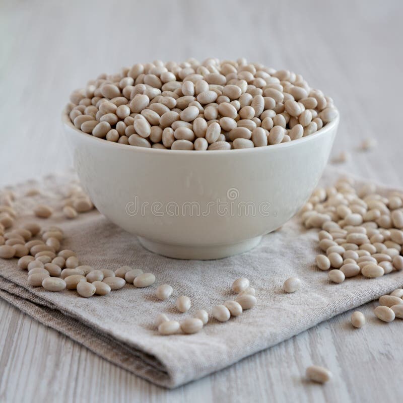 Organic White Beans in a Bowl, Side View Stock Photo - Image of natural ...