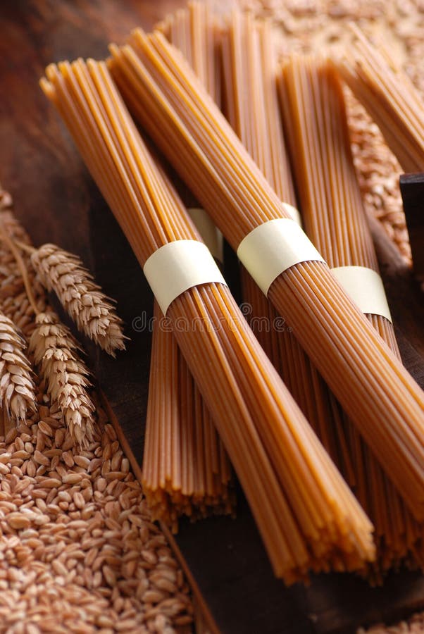 Organic Wholemeal Spaghetti Stock Image - Image of brown, grain: 46111289