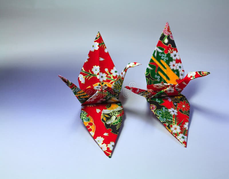 Origami con gru da studio fotografia stock. Immagine di movimento ...