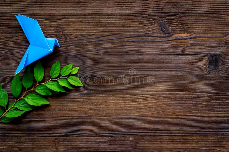 Origami Concept. Paper Birds Top View, Copy Space Stock Photo - Image ...