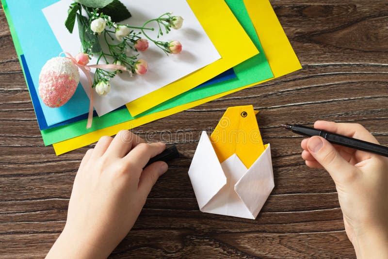 Origami Instruction, Step 14. The Child Fold The Origami Easter Chick ...