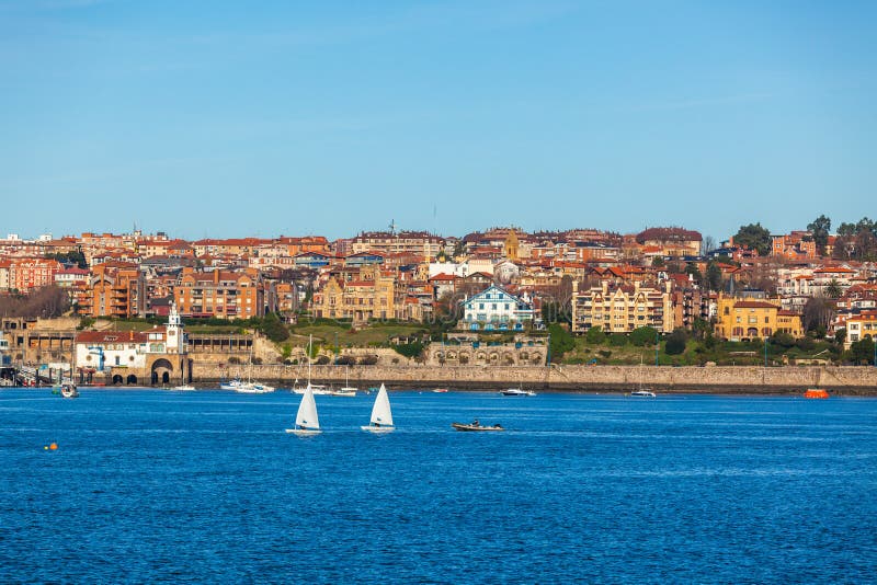 Faro De Guecho En El Amanecer Foto de archivo - Imagen de casa ...