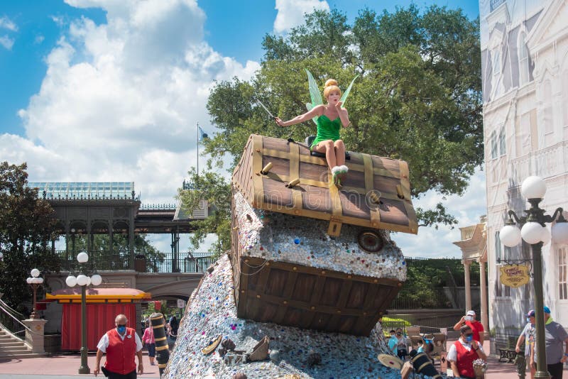 Tinker Bell on Beautiful Parade Float at Magic Kingdom 377 Editorial ...