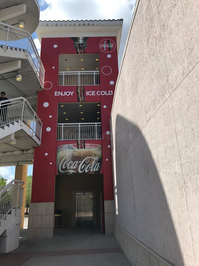 Orlando Premium Outlets, Orlando, FL Editorial Photography - Image of ...