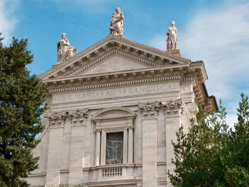 218 Building Classical Decorative Window Features Stock Photos - Free ...