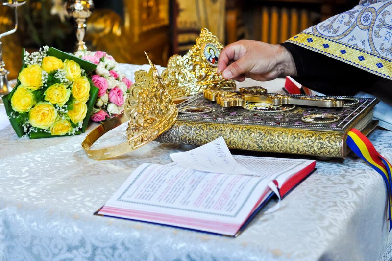 Orthodox Wedding Accessories Stock Image - Image of flowers, icon: 25309269