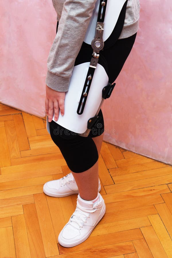 Orthopedische Regelbare Steun Stock Foto - Image of spier, pijnlijk ...