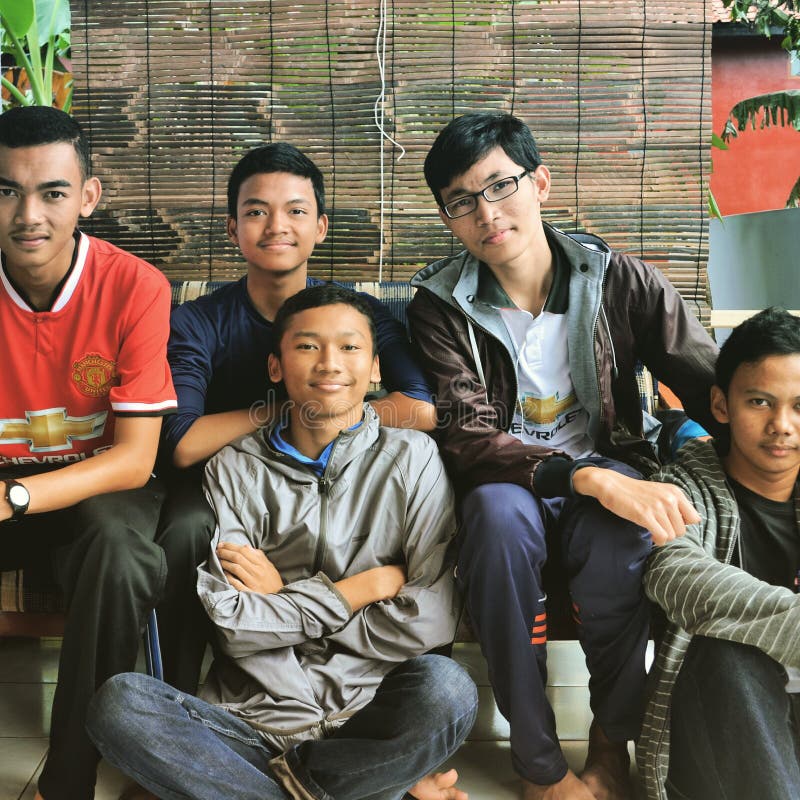 Os meninos dos meninos fotografia editorial. Imagem de meninos - 57635922