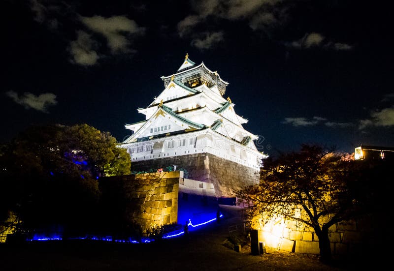 Osaka castle in the night editorial photo. Image of blossom - 175124256