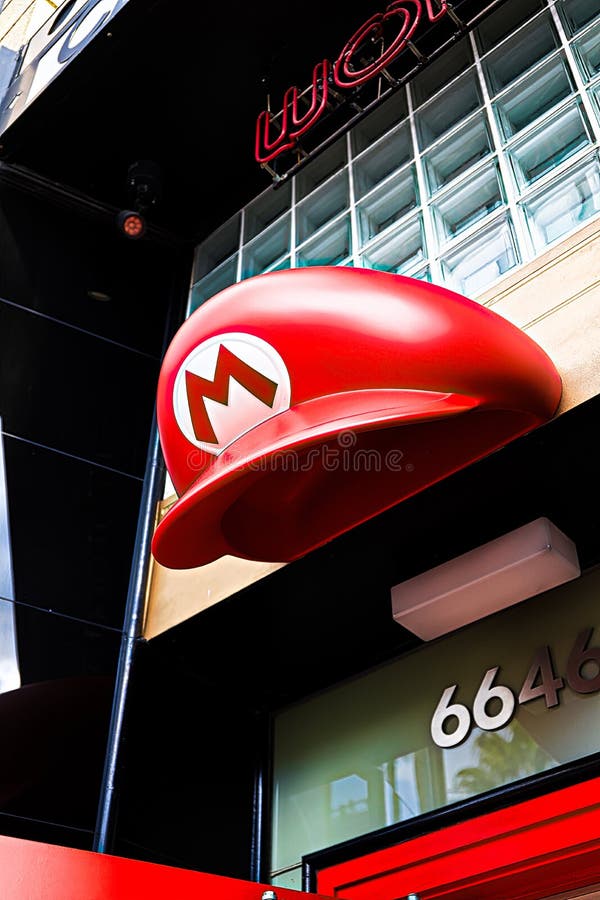 `Mario` Hat Super Nintendo World Editorial Stock Image - Image of ...