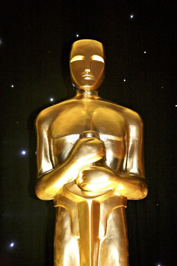 Golden Replica Oscar Statue Editorial Image - Image of acting, backdrop ...
