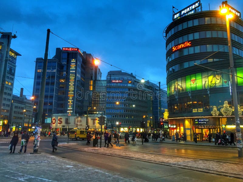 Oslo night editorial image. Image of love, happy, france - 88790995