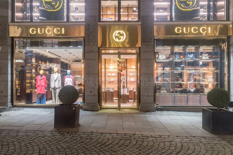 Gucci store at night editorial photography. Image of italian - 239003672