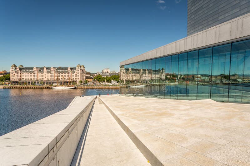 Oslo Opera editorial stock photo. Image of architecture - 89793998