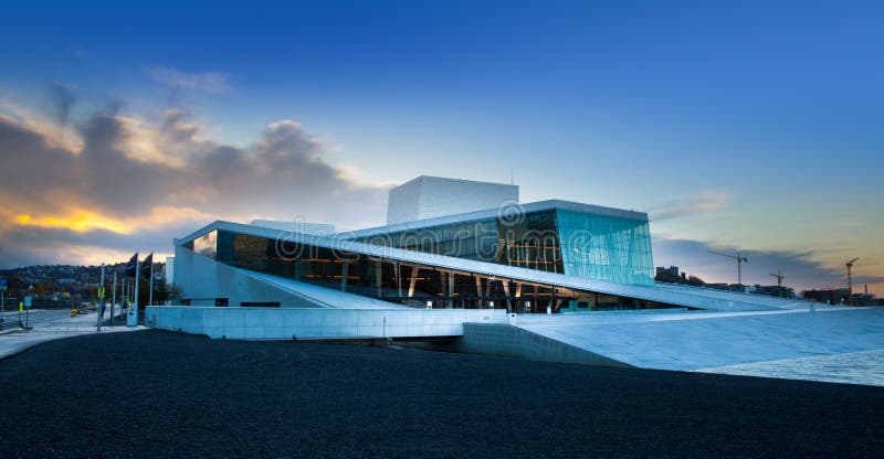 Oslo-Opernhaus Oder Norwegische Nationale Oper Und Ballett, Norwegen ...