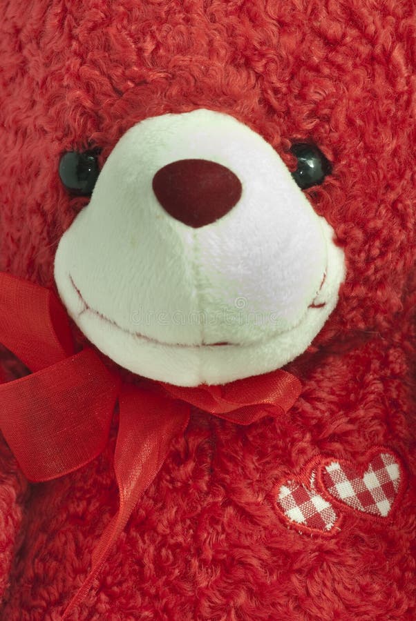Oso rojo del peluche imagen de archivo. Imagen de wallpaper - 12981329