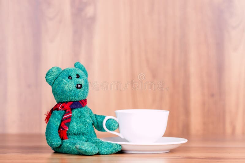 Oso verde imagen de archivo. Imagen de leche, café, asador - 58285457