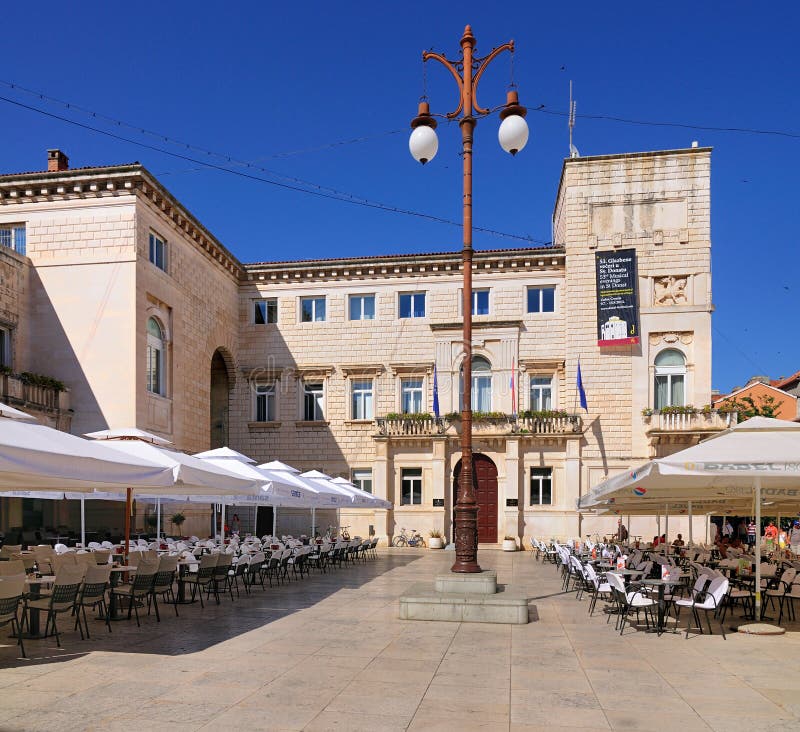 Zadar Chorwacja 7172019 : Wejście Do Klubu Ledana Lounge Bar&night Club ...