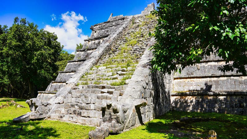 Ossuary Pyramid,Chichen Itza,Yucatan,Mexico Stock Photo - Image of ...