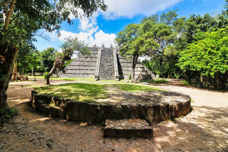 Ossuary Pyramid,Chichen Itza,Yucatan,Mexico Stock Photo - Image of puuc ...
