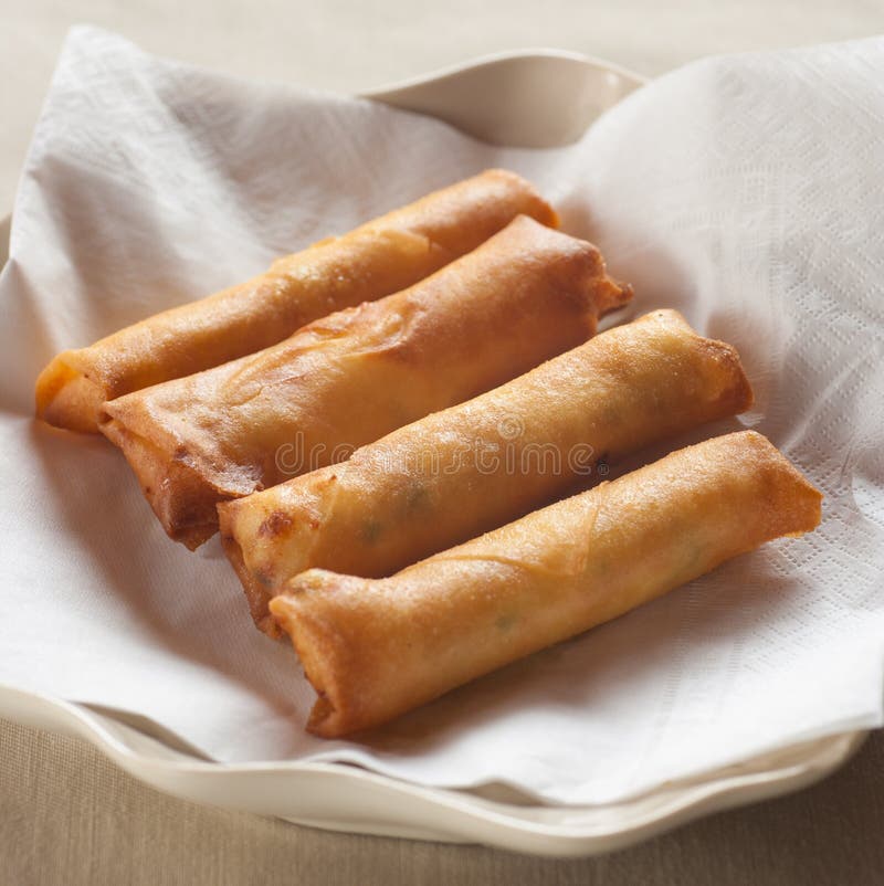 Ost stekte rullar arkivfoto. Bild av medel, stekt, rullar - 16466672