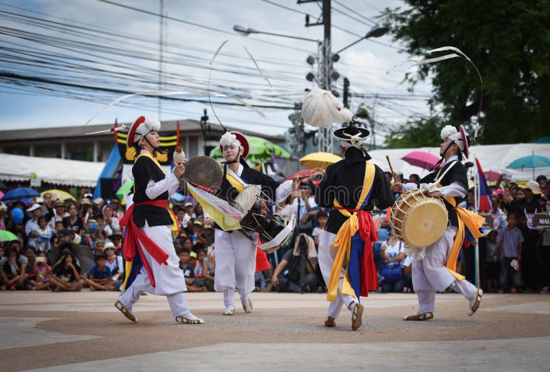 Festival Dell'internazionale Della Maschera Di Manifestazione Di Ballo ...